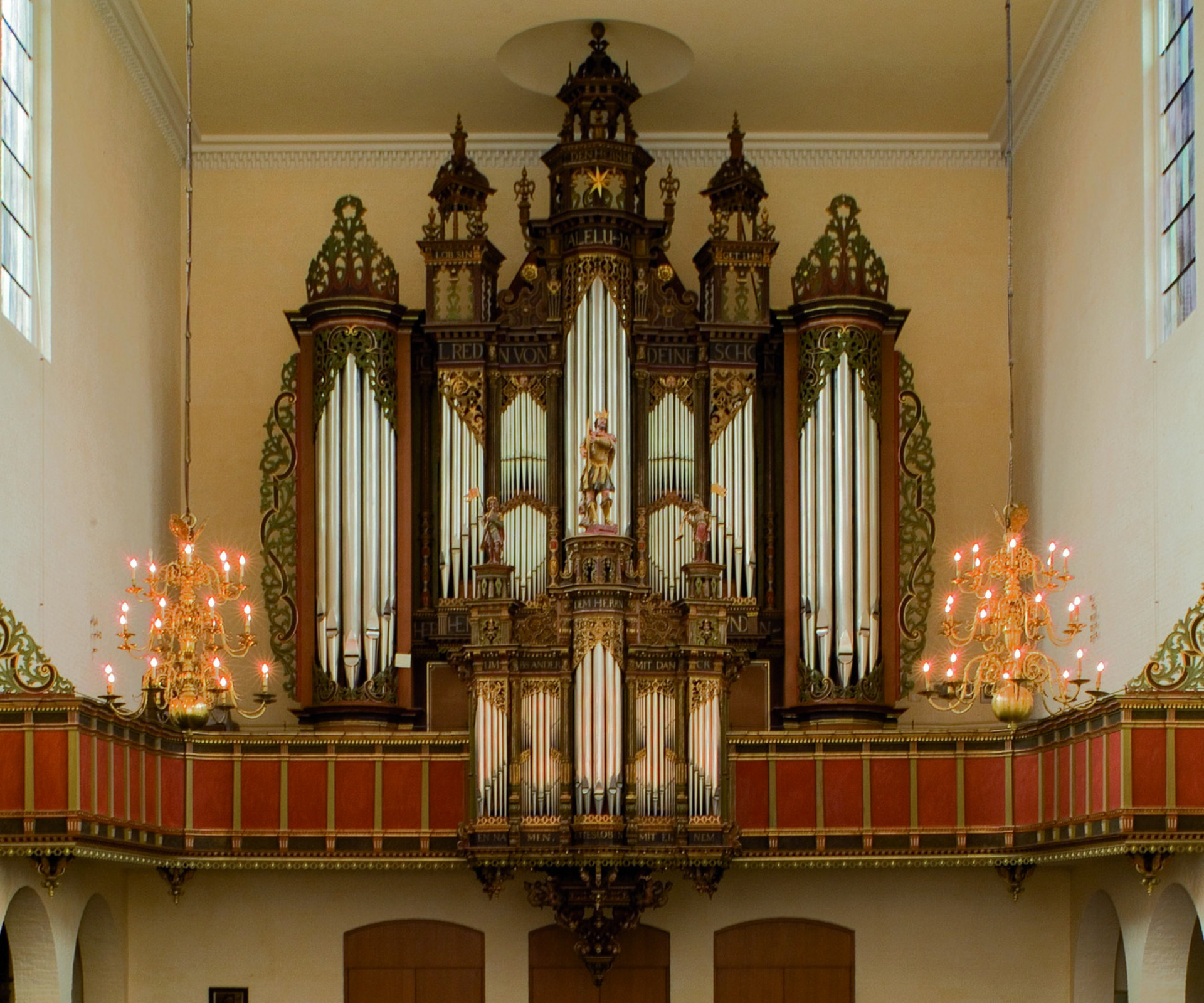 Informationen über die historischen und modernen Orgeln in Bremen